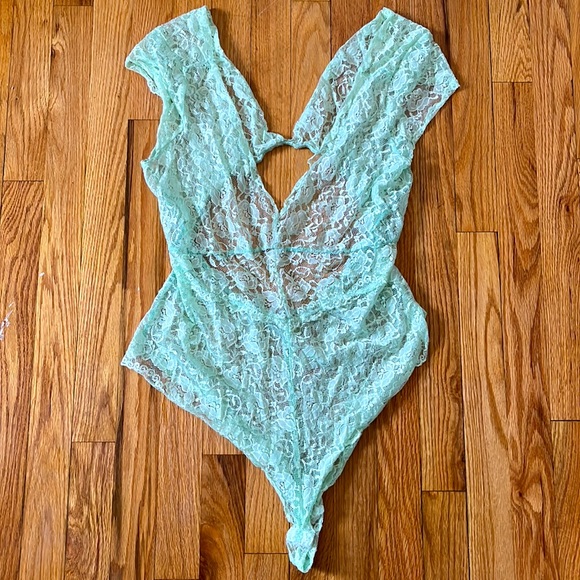 Fashion Nova | Intimates & Sleepwear | Nwot Fashion Nova Teal Open Back ...